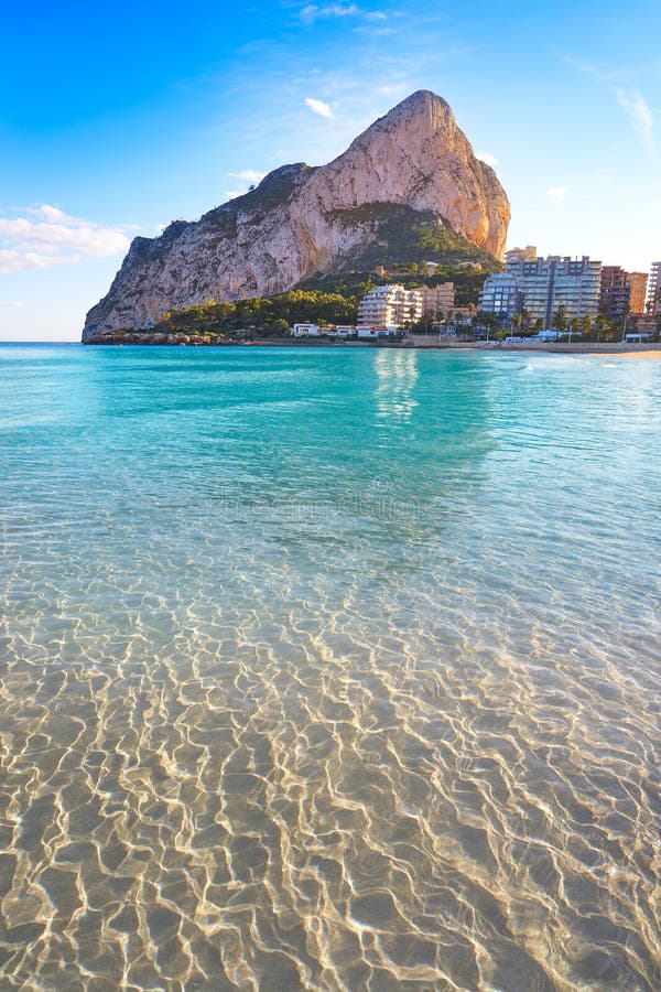 Praia De Playa De Fossa Em Calpe De Alicante Imagem de Stock - Imagem ...