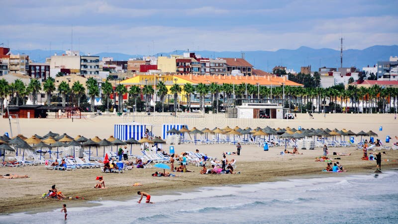 Praia De Valência Na Espanha Foto de Stock Editorial - Imagem de outono ...