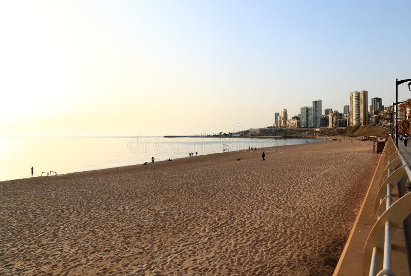 Praia Do EL Baida De Ramlet, Líbano Foto de Stock - Imagem de cidade ...