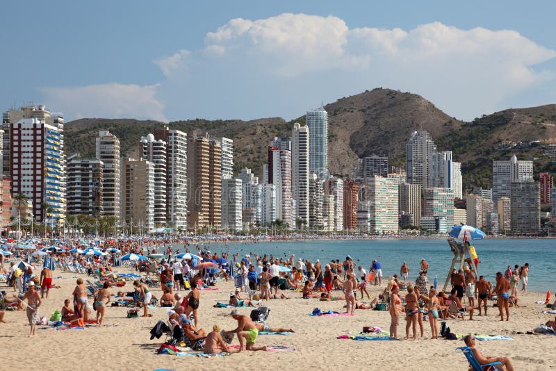 Praia De Levante, Em Benidorm, Espanha Fotografia Editorial - Imagem de ...