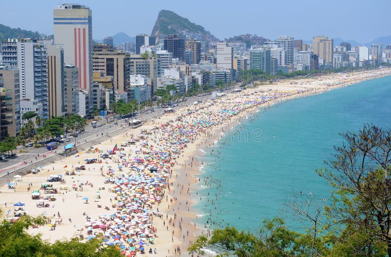 Praias De Leblon E De Ipanema Foto Editorial - Imagem de zona, brasil ...