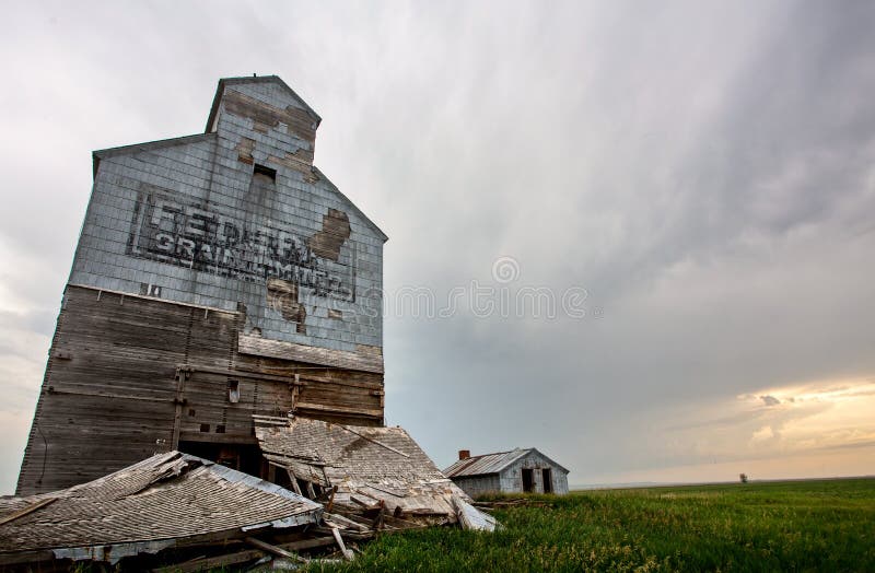 Prairie Storm Clouds Canada Editorial Photo - Image of manitoba, crops ...