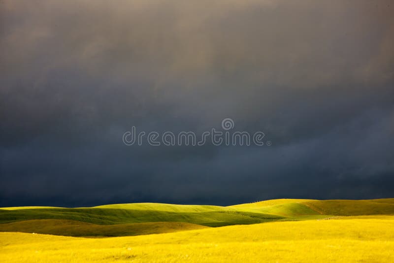 Prairie Storm Clouds stock image. Image of dramatic, scenery - 35500553