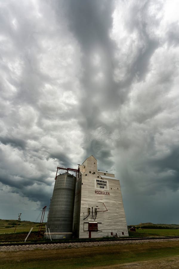 Prairie Storm Clouds stock image. Image of great, prairies - 269773095