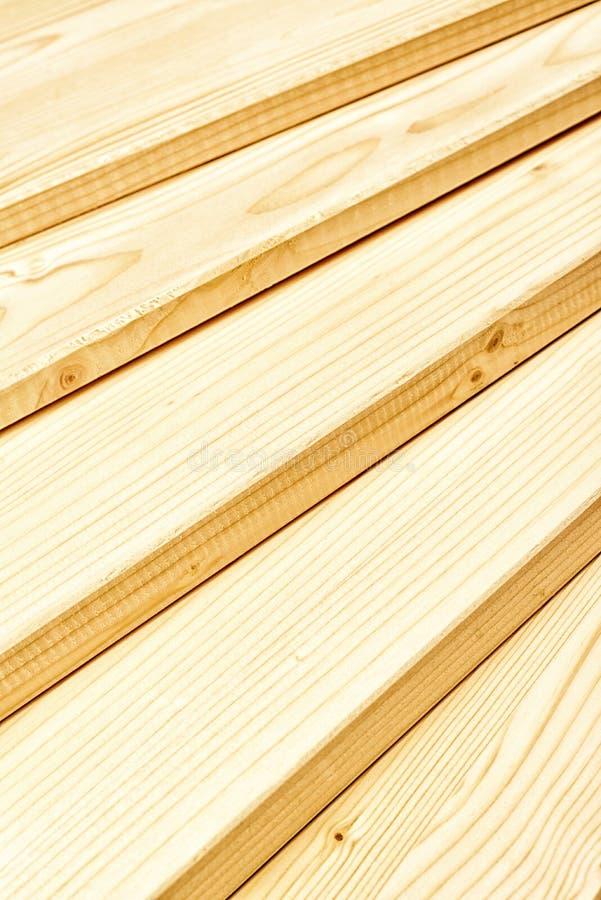 Pranchas Do Pinho Empilhadas Foto de Stock - Imagem de tabela ...