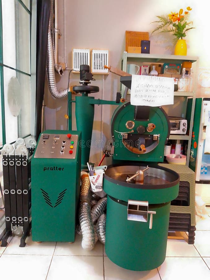 Pratter Roaster: Indonesian Coffee Craft Editorial Photography - Image ...