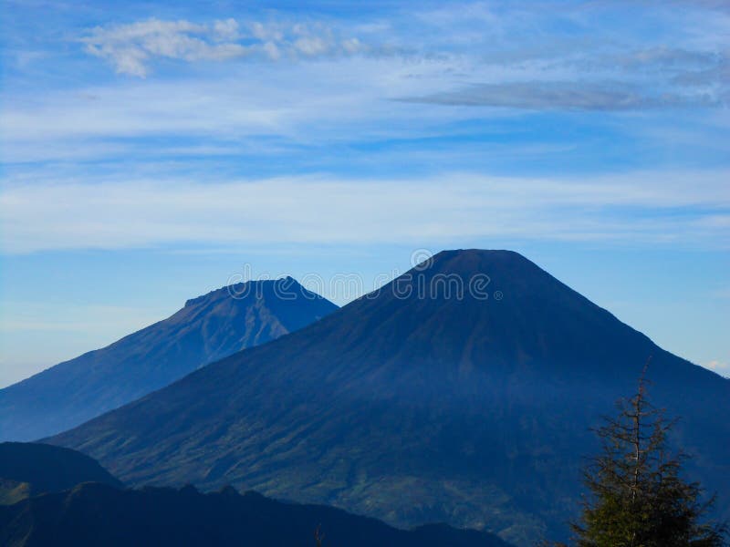 Prau Mountain Never Can& X27;t Stop Explore Stock Image - Image of ...