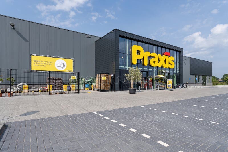 Praxis hardware store editorial image. Image of blue - 337704600