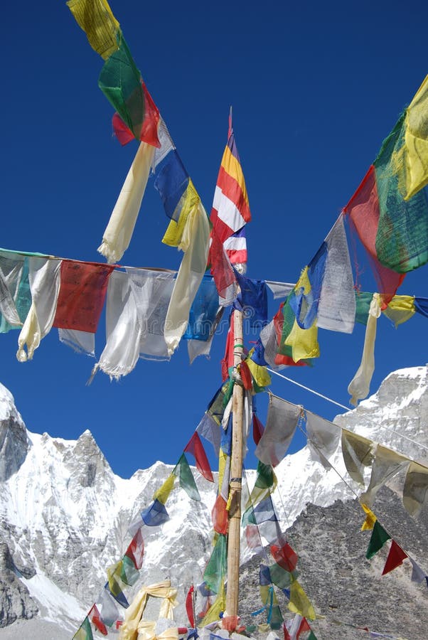 Prayer Flags & Mount Everest Stock Photo - Image of faith, peace: 11206832
