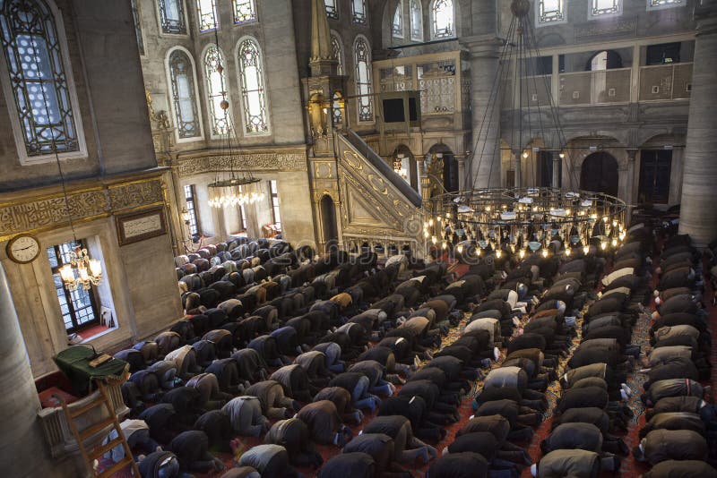 Prayer rituals of muslims editorial photo. Image of bent - 26698981