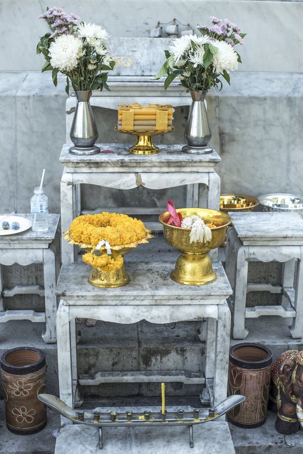 Prayer Shrine in Kek Lok Si Temple in Pinang Stock Image - Image of ...