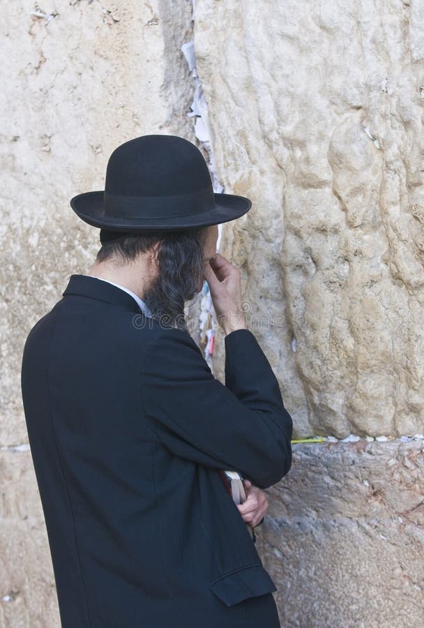 Prayer in the Western wall editorial stock image. Image of kotel - 25724769