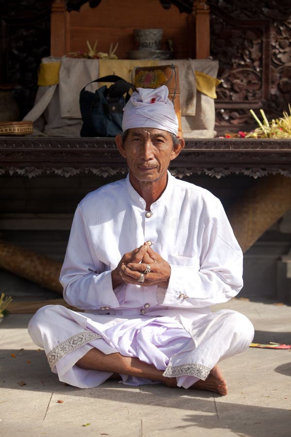 Praying priest editorial photo. Image of balinese, holy - 24474611