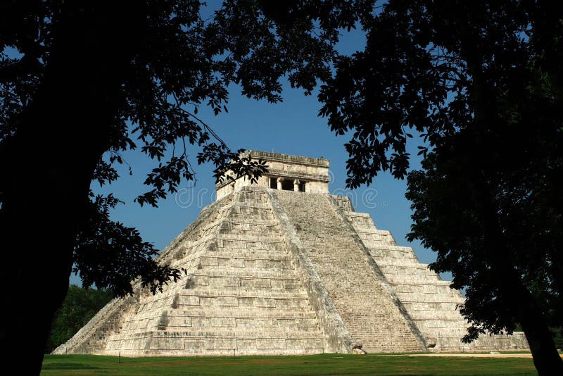 Pre-Hispanic City of Chichen Itza Stock Photo - Image of city, building ...