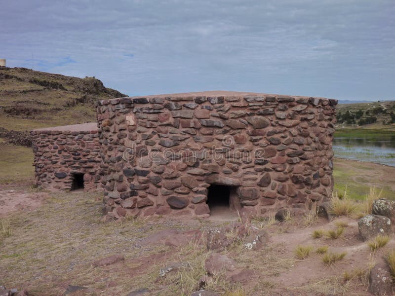 Pre-incan Burrial Site Sillustani with Chulpas Stock Photo - Image of ...