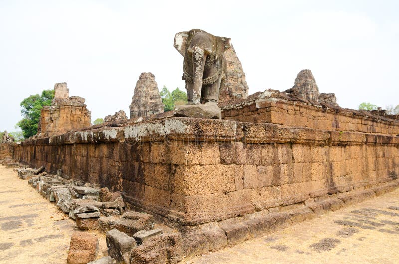 Pre Rup, Angkor, Cambodia stock photo. Image of monument - 32849796
