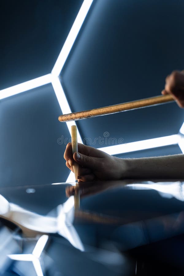 Precision Tapping Tool Refines Car Surface during Paintless Dent Repair ...