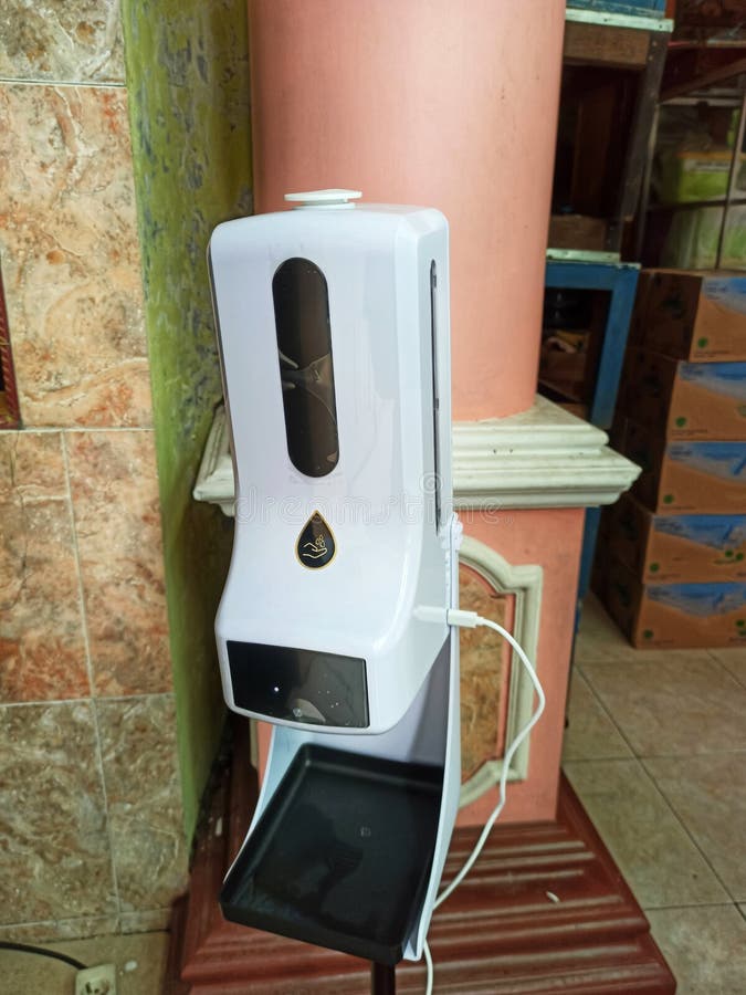 Precision in White: Box Thermometer with Stand for Accurate Temperature ...