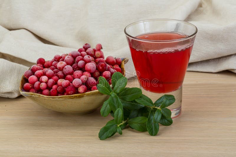Preiselbeersaft stockbild. Bild von saft, getränk, nahaufnahme - 46853629
