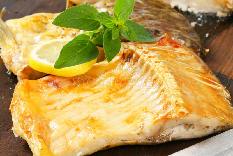 Carpa asada al horno imagen de archivo. Imagen de entrada - 34498393