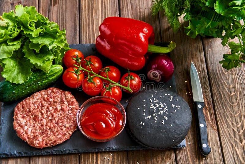 Preparation of burger stock image. Image of prepare - 112411449