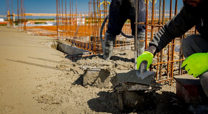Prepare Fresh Concrete in Cube Mold for Compressive Strength Test of ...