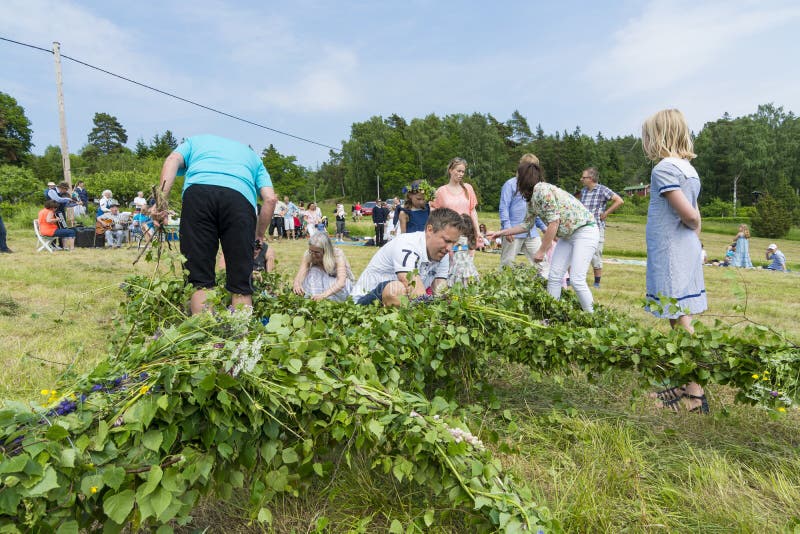 Preparing midsummer tree editorial image. Image of maypole - 31853755