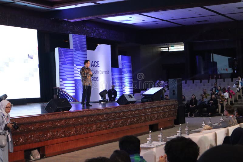 Presenter on Stage at an Event Editorial Photography - Image of asia ...