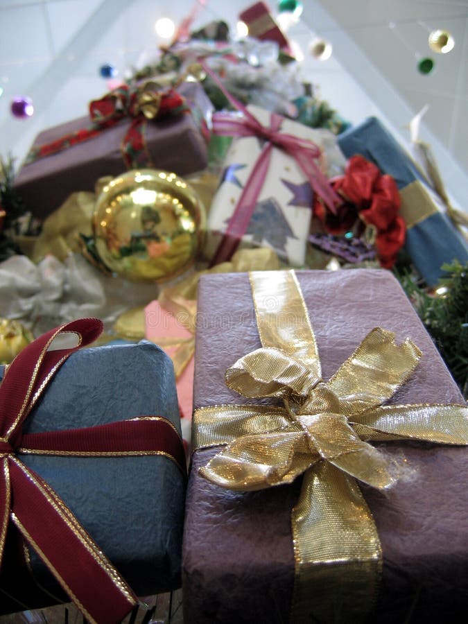 Presents tree stock photo. Image of vivid, white, bows - 429524