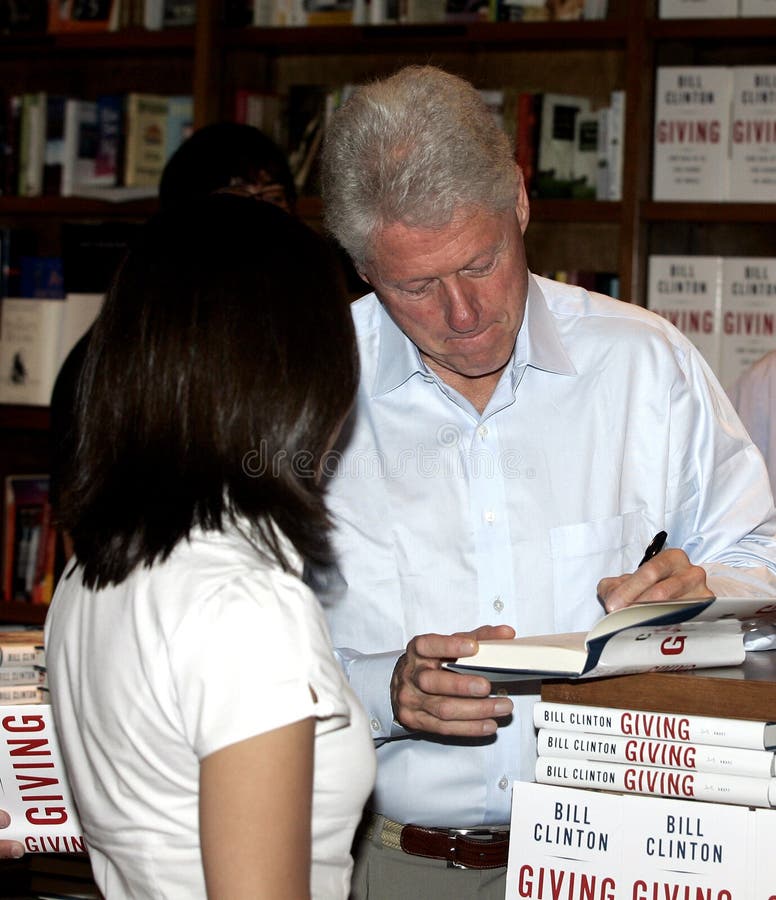 President Bill Clinton Book Signing Redaktionell Arkivfoto - Bild av ...
