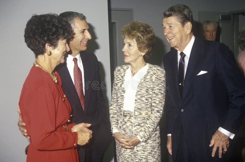 President Ronald Reagan, Mrs. Reagan, California Governor George ...