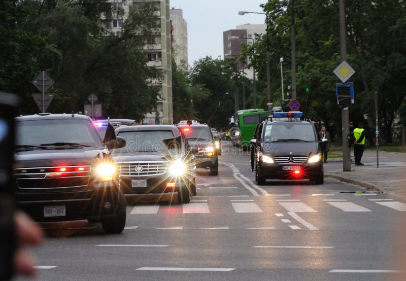 Presidential motorcade editorial image. Image of color - 26274240