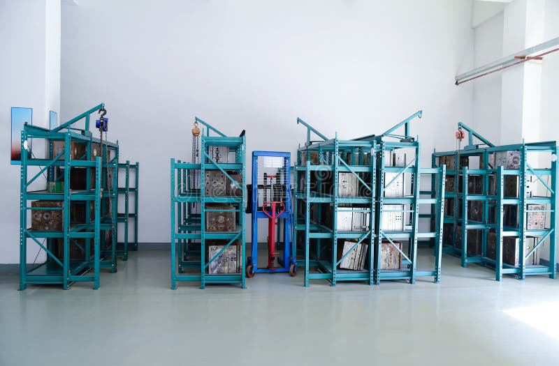 Press form warehouse stock image. Image of manufacture - 84927399