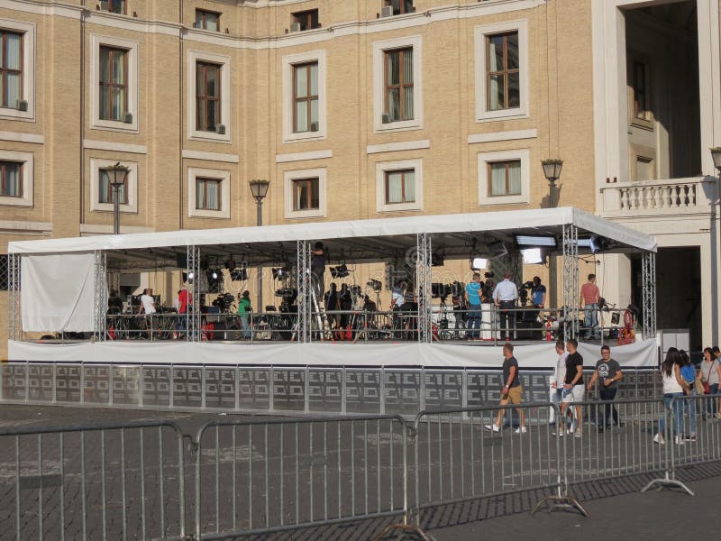 Press Stand Pavillion in St Peter Square Editorial Stock Image - Image ...