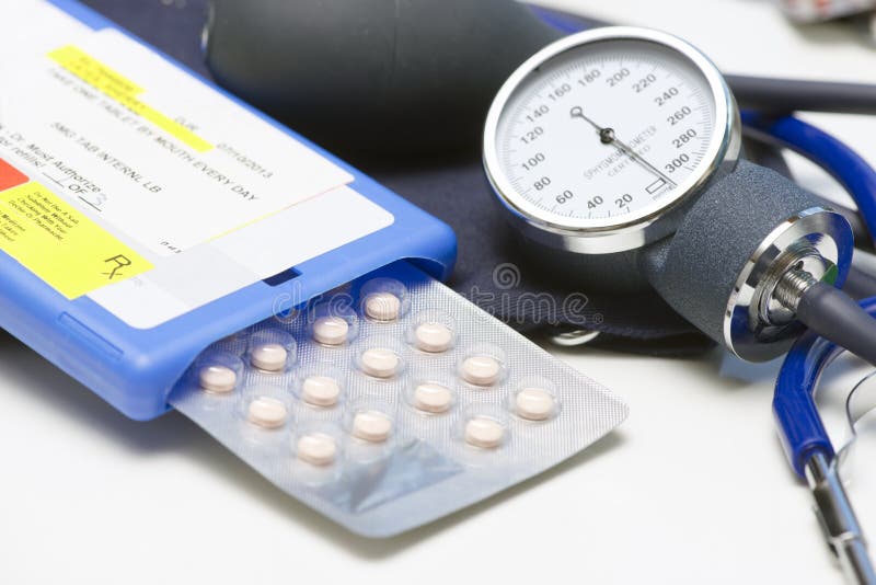 Pressione sanguigna Meds fotografia stock. Immagine di ipertensione ...