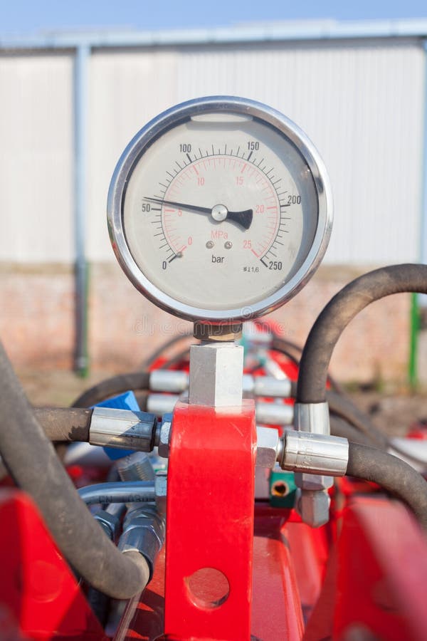 Pressure gauge stock photo. Image of valve, tool, power - 61402772