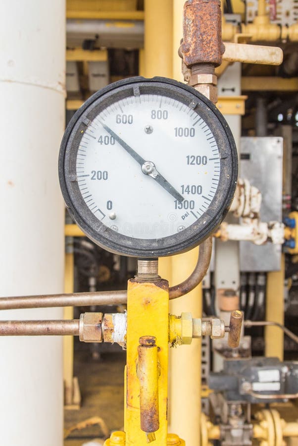 Pressure gauge stock photo. Image of scale, object, instrument - 39768436