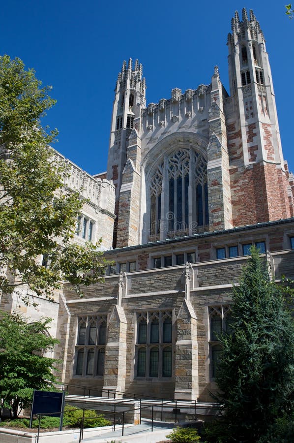 Building on college campus stock image. Image of academia - 6116989