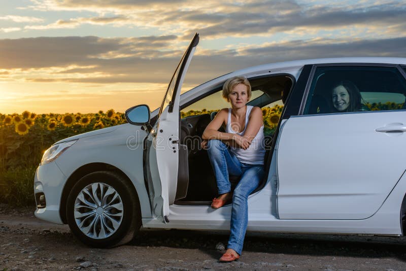 Pretty Blond Woman Sitting Waiting Her Car Stock Photos - Free ... Pretty Blond Woman Sitting Waiting Her Car Stock Photos - Free ...