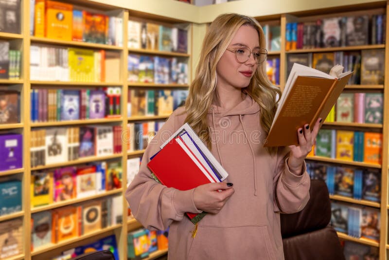 241 Pretty Blonde Bookstore Stock Photos - Free & Royalty-Free Stock ...