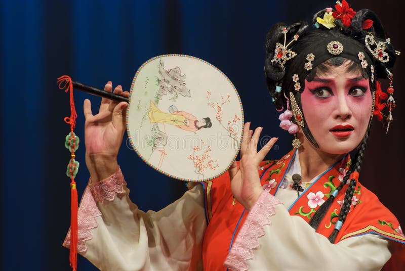 Pretty Chinese Opera Actress Stock Image - Image of culture, dance ...