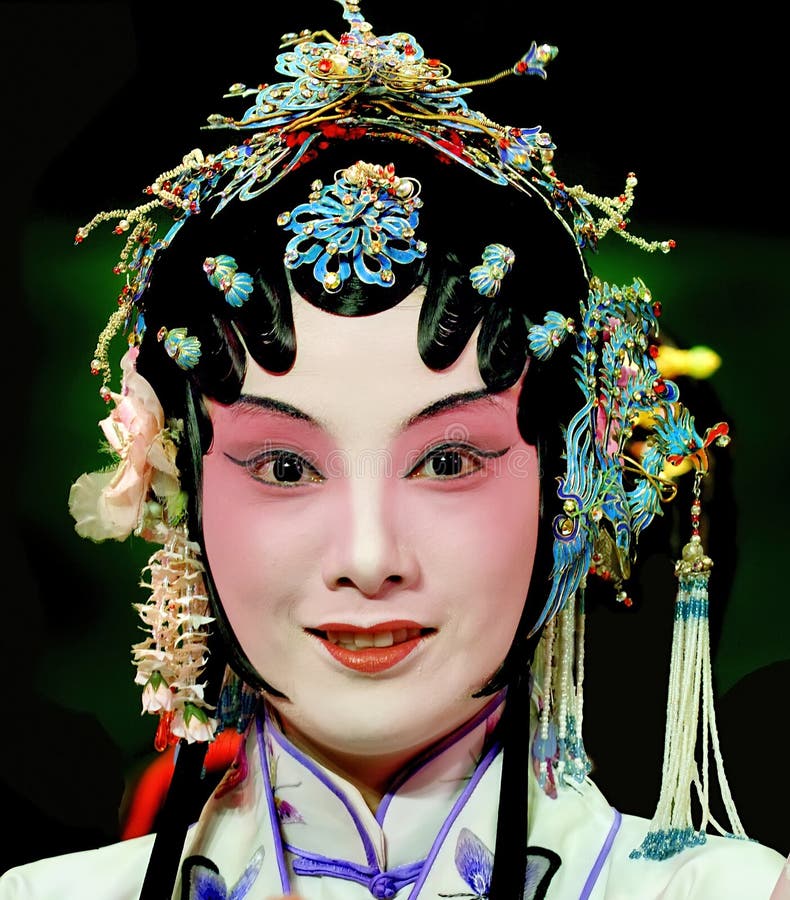 Pretty Chinese Opera Actress Editorial Stock Photo - Image of drama ...