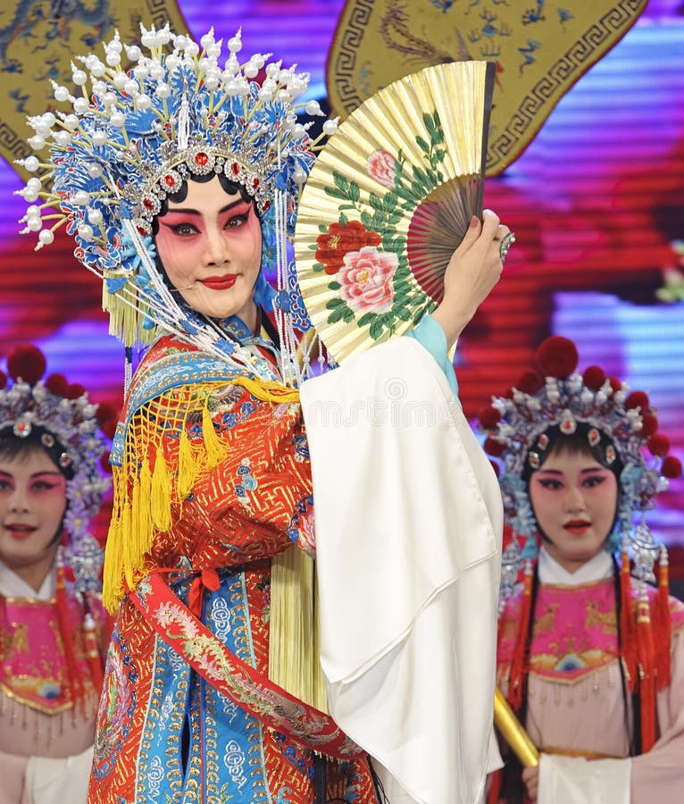 Pretty Chinese Opera Actress Editorial Stock Photo - Image of ...