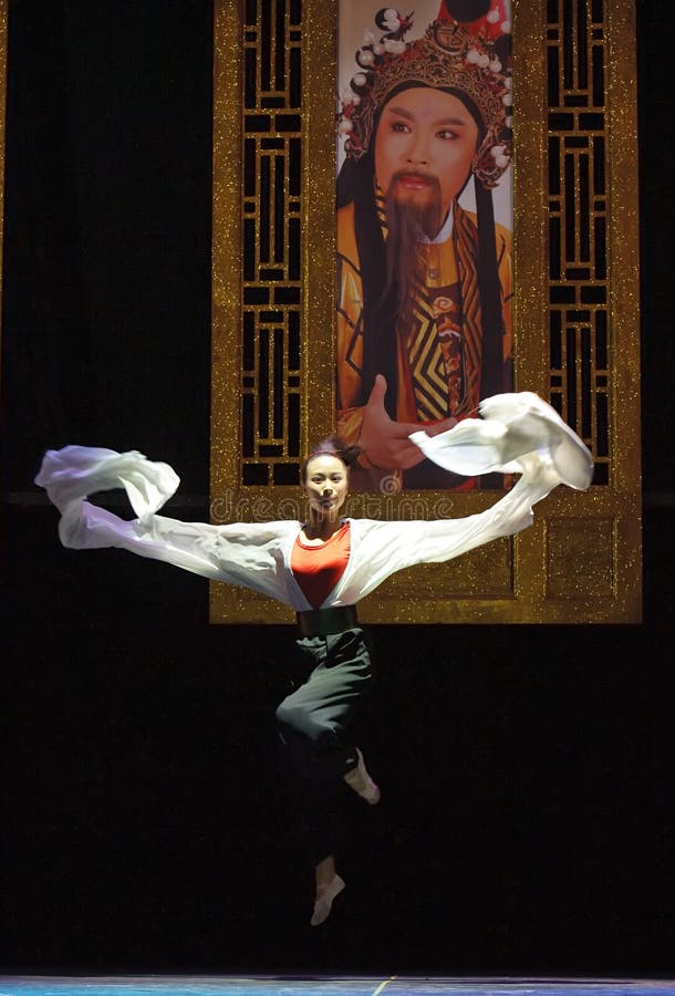 Pretty Chinese Opera Actress,the Role of Hua Tan Editorial Image ...