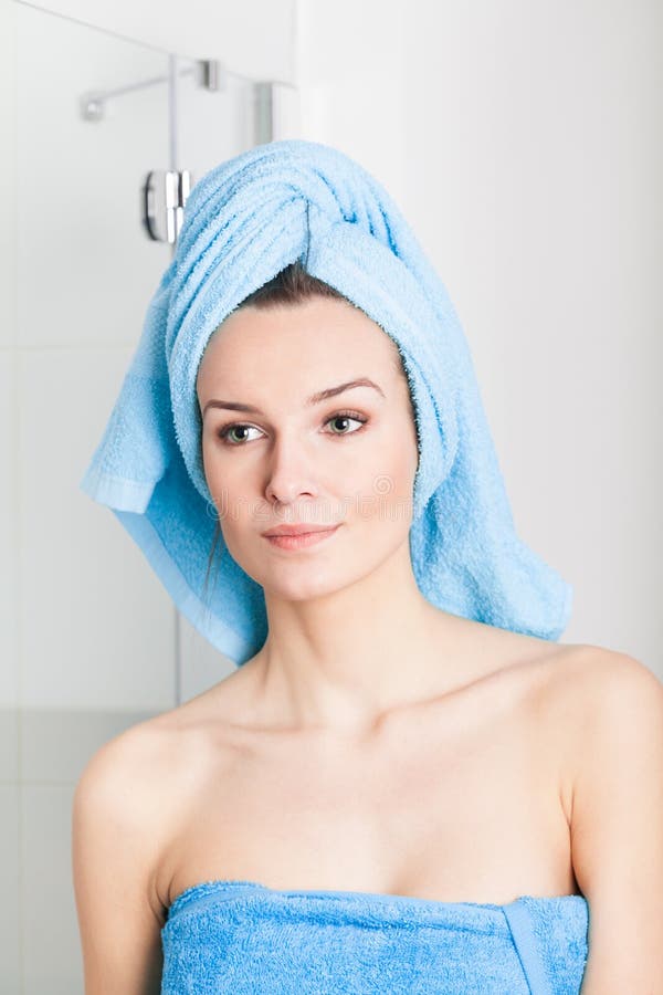 Pretty Girl After Shower Stock Image Image Of Bathroom 41139483