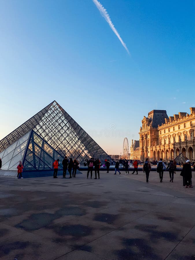 Pretty Louvre Museum editorial stock photo. Image of tower - 202629523