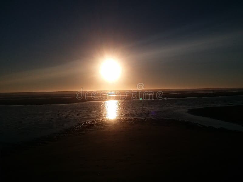 Pretty Sun Set at Ocean Shores Stock Image - Image of pretty, beach ...