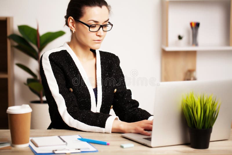 Pretty Woman Working on Laptop in the Office Stock Image - Image of ...