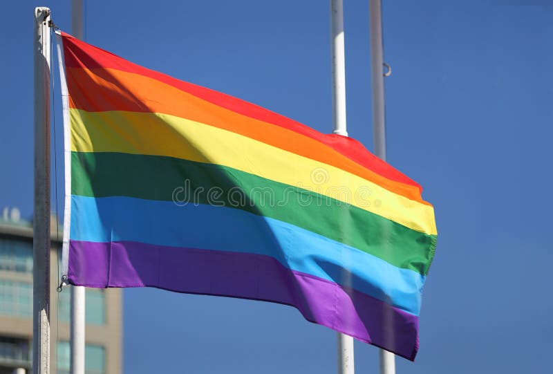 Pride Flag gai au soleil photo stock. Image du minorité - 48335038