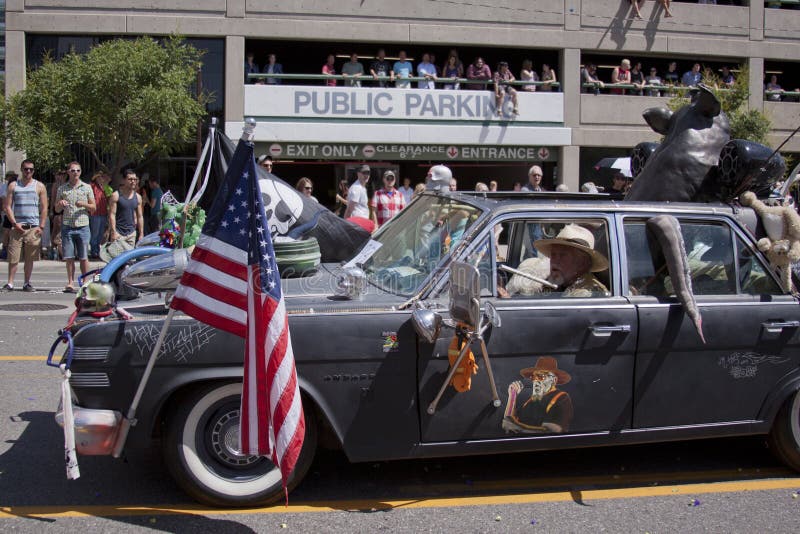 Mini Car Riders in Parade editorial photo. Image of participants - 26957056